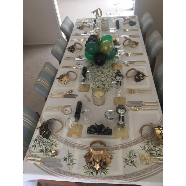 Glitz & Glam Party Supplies and Decorations in Australia