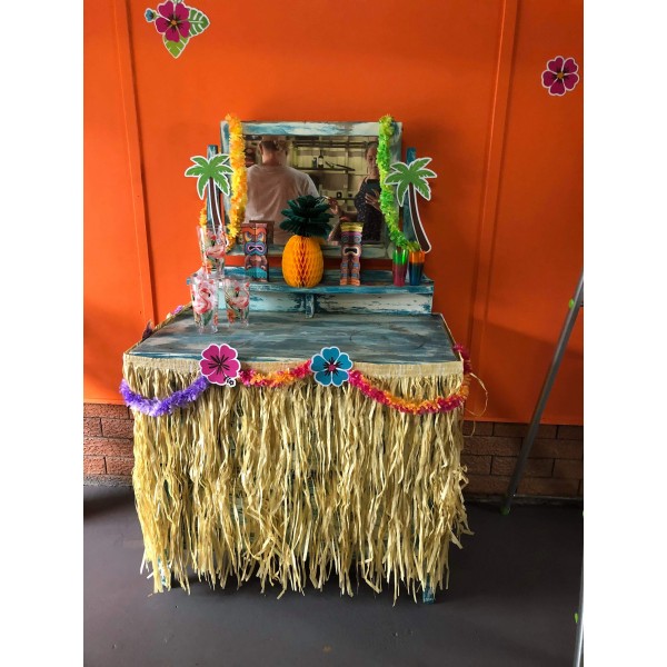 Hawaiian Luau Party Supplies and Decorations in Australia